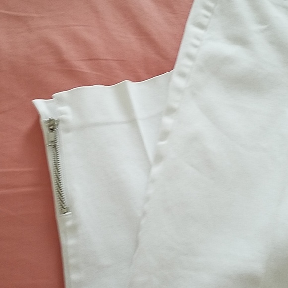 Cache | Pants & Jumpsuits | Cache Cropped White Pants | Poshmark